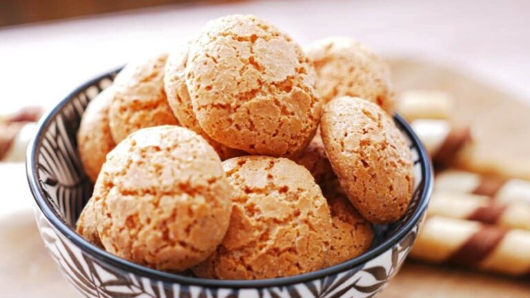 Whether You Buy or Bake, Here are The Best Pure Vanilla Cookie Choices ...