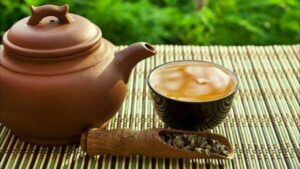 Ume Tea and 4 of Its Potent Health Benefits - TheWellthieone