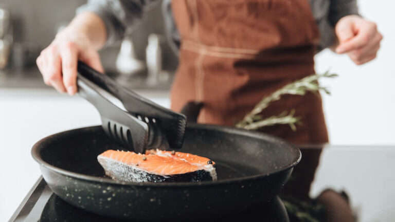 3 Best Pans For Cooking Fish Outdoors For An Authentic Experience ...