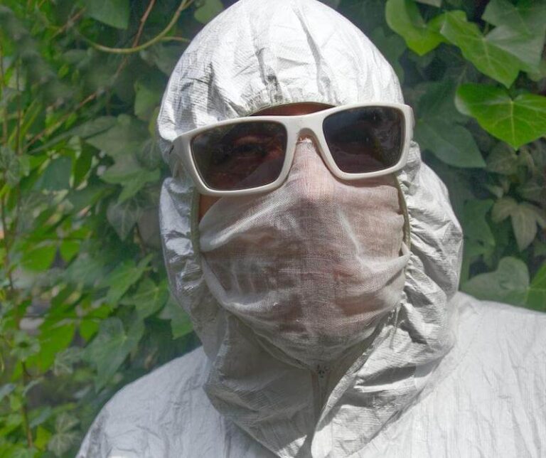 Create Your Own Homemade Clove Toothpaste for a Total Oral Health ...